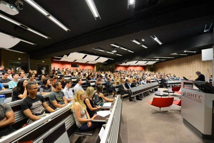 Campus de Nice – L'Agora, Tribune de l'EDHEC